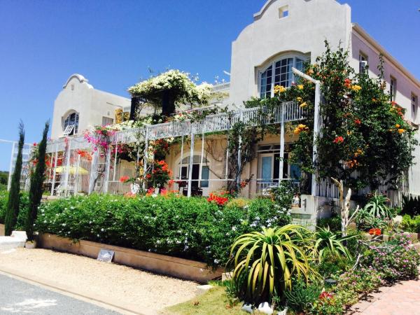 Mama Mia @ Charlotte House Sea View Apartments - Still Bay