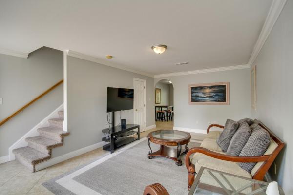 Gulfport Condo With Private Balcony - Walk To Beach! - Gulfport, MS
