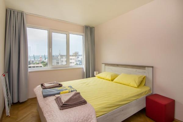 Central Train Station Flat With Port View - Varna