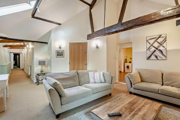 2 Bed Barn Conversion - Suffolk