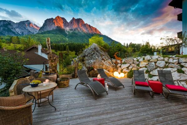 Bayern Resort Hotel - Adults Only - Mit Zugspitzblick - Eibsee-nähe - Wellnessbereich - Naturpool Im Sommer - Garmisch-Partenkirchen