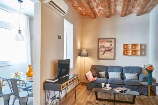 Bebarceloner Sants Apartments - 2 Bedrooms - Barcelona - Sants Train station