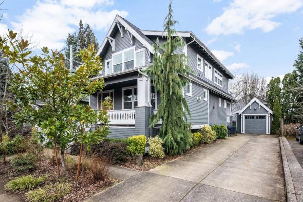 Waverly Place - Oregon