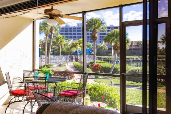 Midnight Cove Ii By The Docks- First Floor - Siesta Key, FL
