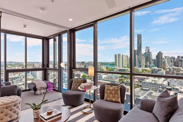 Prime Located Luxe 2 Br Sky Home/sensational Views - Brisbane