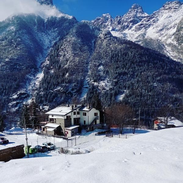 Sasso Nero - Chiesa in Valmalenco