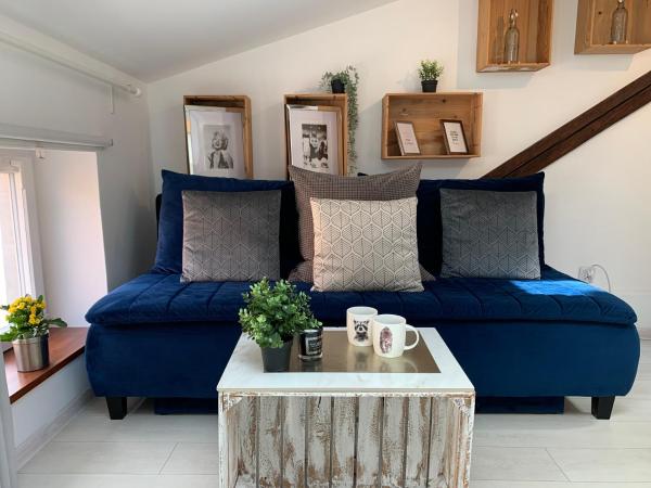 Quiet Corner Studio - 