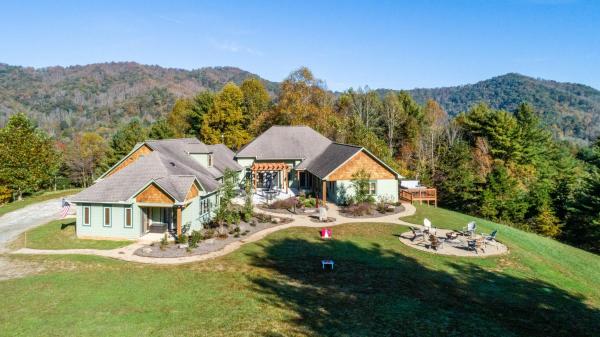 Villa At Stony Woods Estate Near Asheville - Hot Springs, NC