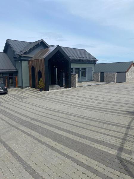 Rikabar Restaurant & Nature -