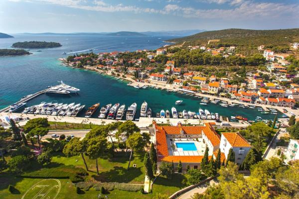 Heritage Hotel Martinis Marchi - Maslinica