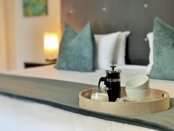 4 On Varneys Guest House - Camps Bay