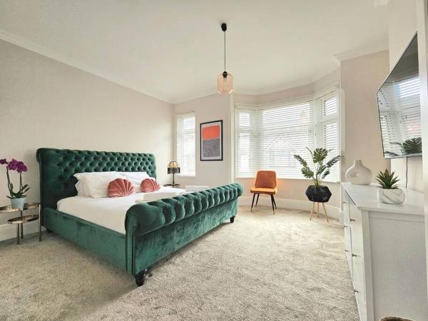 Contemporary Spacious 3br House Close To City Centre - Coventry