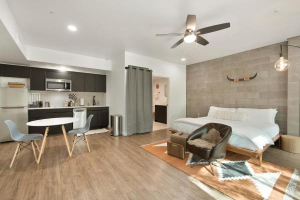 Tempe Lofty Studios - Tempe, AZ