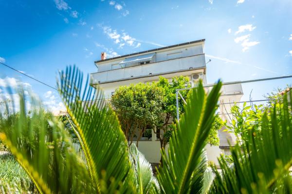 Apartmani Centar - Rab