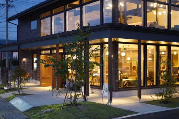 Kiiiya Cafe&hostel - Matsumoto