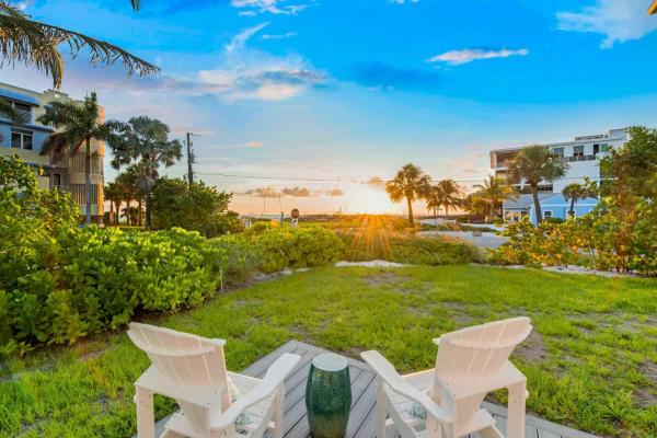 Sugar Sand Cottage - Siesta Key