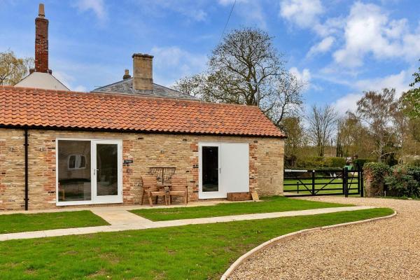 Finest Retreats - The Sett - Bourne