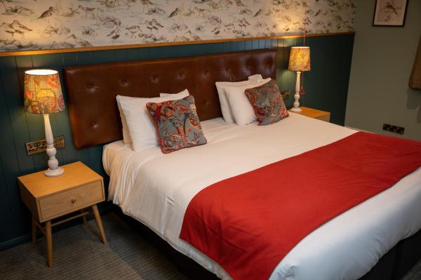 Berkshire Arms By Chef & Brewer Collection - Highclere
