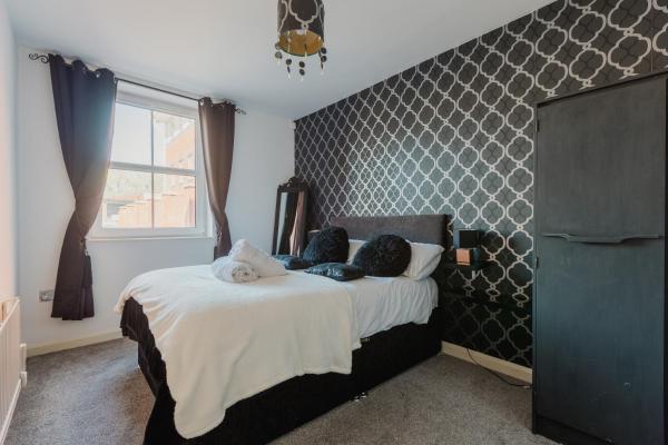 Hullidays - Theatre Side Apartment - Refurbished 2023 - Yorkshire