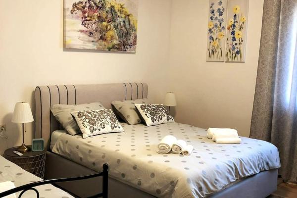 Apartman Stipe - Lijepo Uređen Stan U Centru Grada - Knin