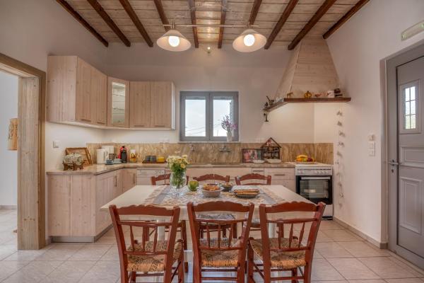Lahardi - Seaside House - Кисамос