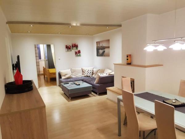 Esslinger Hauptstr Spacious Apartment With Loggia - Vienna Schwechat Airport (VIE)