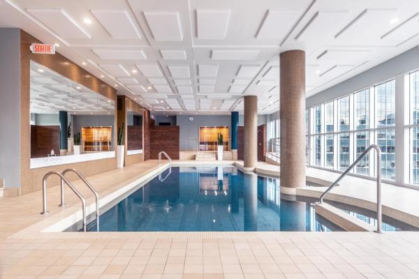 Warwick Le Crystal - Montréal - Montreal