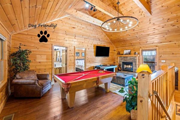 The Sly Fox - Recently Updated/ Ideal Pf Location - Pigeon Forge, TN