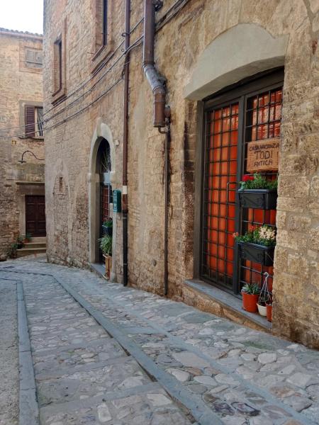 Casa Vacanza Todi Antica - Todi
