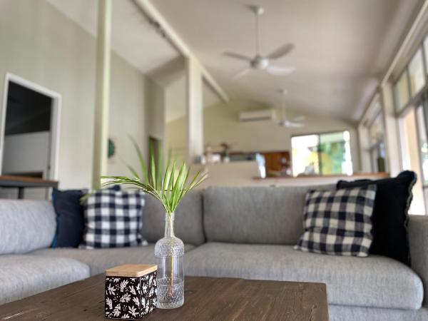 Nolan Garden House In Whitfield - Cairns
