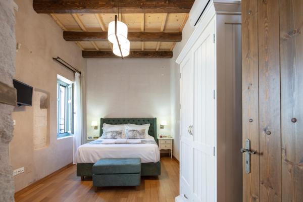 Domus Clodia, Sensing Rethymno's Old Town! - Crete