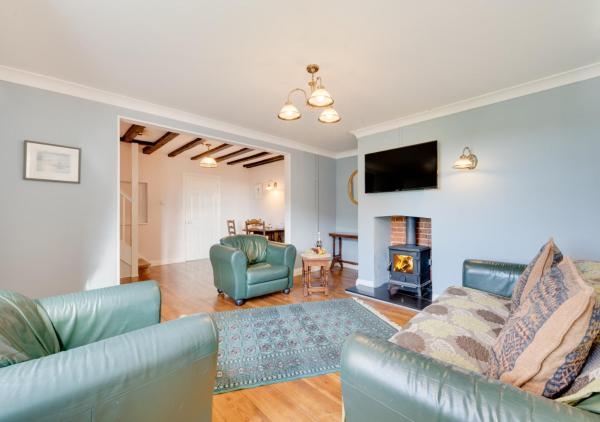 2 Mill Farm - Hedingham Castle
