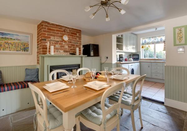 30 Victoria Street - Southwold