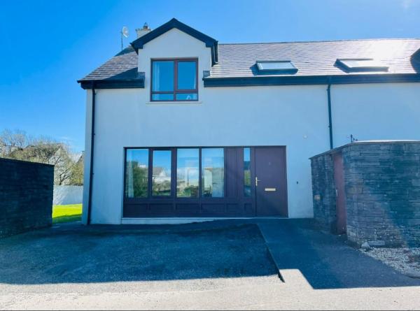 No. 6 Corran Meabh - Lahinch
