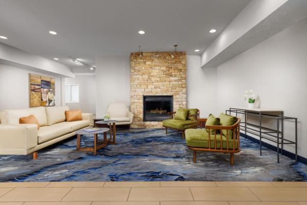 Fairfield Inn And Suites By Marriott Houston The Woodlands - The Woodlands, TX