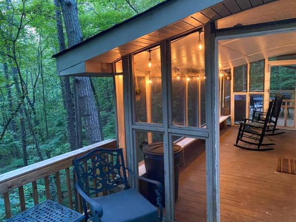 Gold Dust Delight - Cozy Cottage In The Woods - Dahlonega, GA
