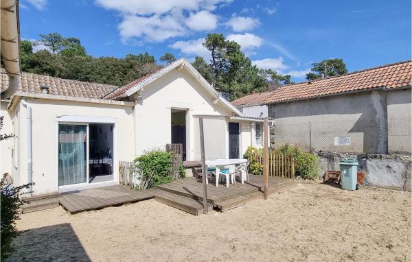 Amazing Home In Saint-georges-de-didon - Saint-Georges-de-Didonne