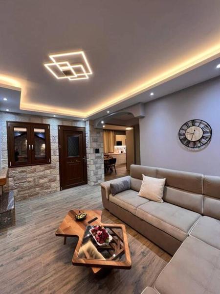 Ora House - Agia Effimia
