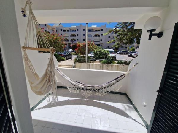 Charming Beachside Apartment- The Perfect Getaway! - Guia