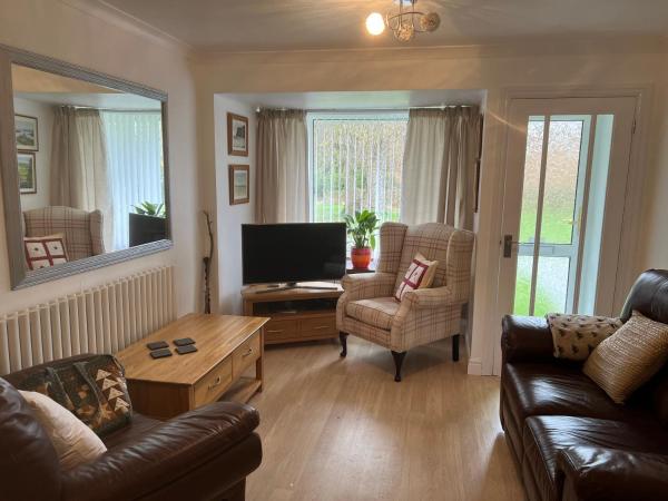 Luxury Super King Bed - Stratford-upon-Avon