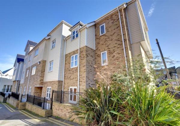 Beach Court - Westgate-on-Sea