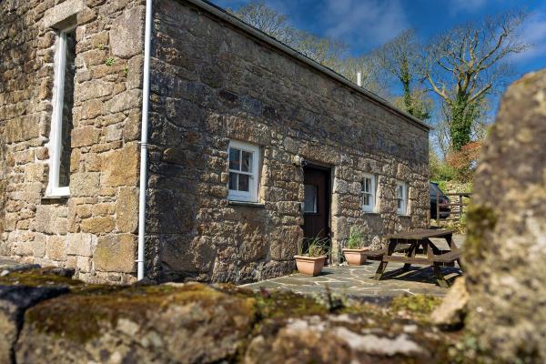 Beautiful Cornish Barn In The Stunning Lamorna Valley With Large Garden - Newlyn