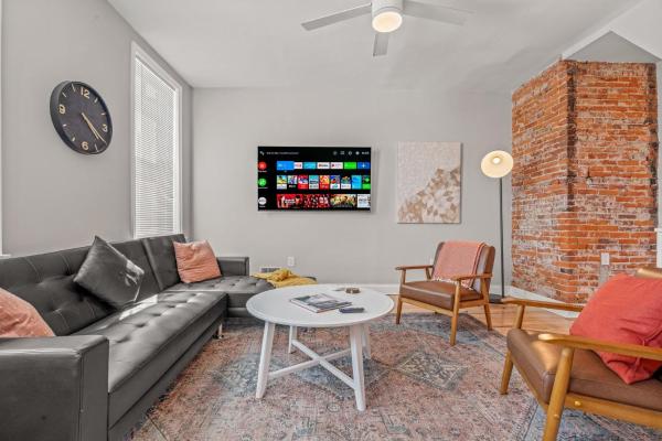 Trendy Family Friendly Northern Liberties Retreat - Ardmore, PA