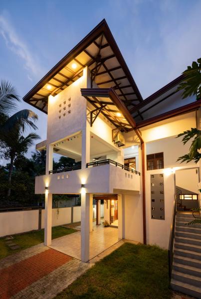 Sihina Nadi - Hikkaduwa