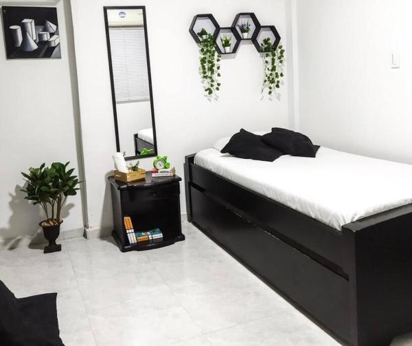Habitación Independiente Cerca Al Centro - Santa Marta
