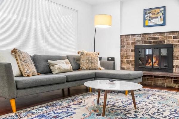 Seattle Cloud 2br Prime Location - Seattle, WA