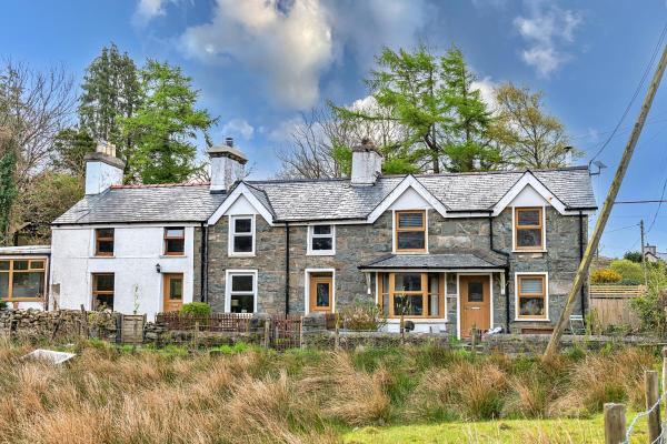 Finest Retreats - Maes Neuadd - Blaenau Ffestiniog