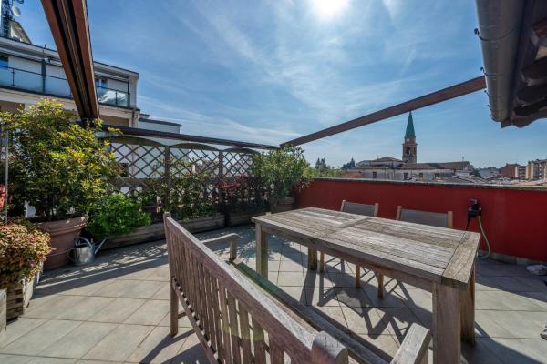 Attico Del Gusto - Terrace & Private Parking - Udine