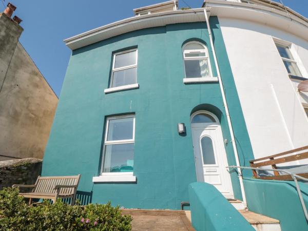 2 North Furzeham Road - Paignton