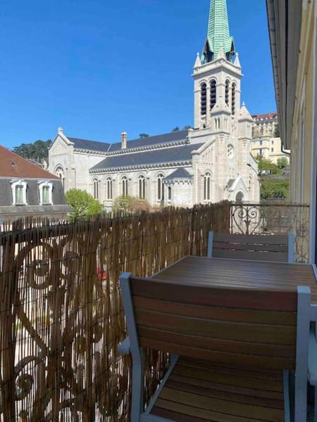 Studio Refait à Neuf En Hypercentre Avec Balcon - Le Bourget-du-Lac